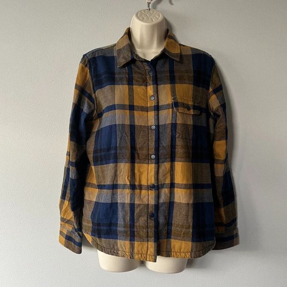 Uniqlo | Shirts | Uniqlo Sherpalined Flannelshacket Size M | Poshmark